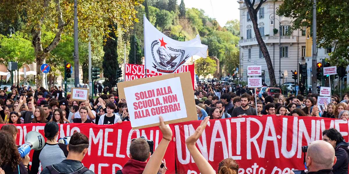 Un’indagine sull'università neoliberale per i movimenti del futuro ...