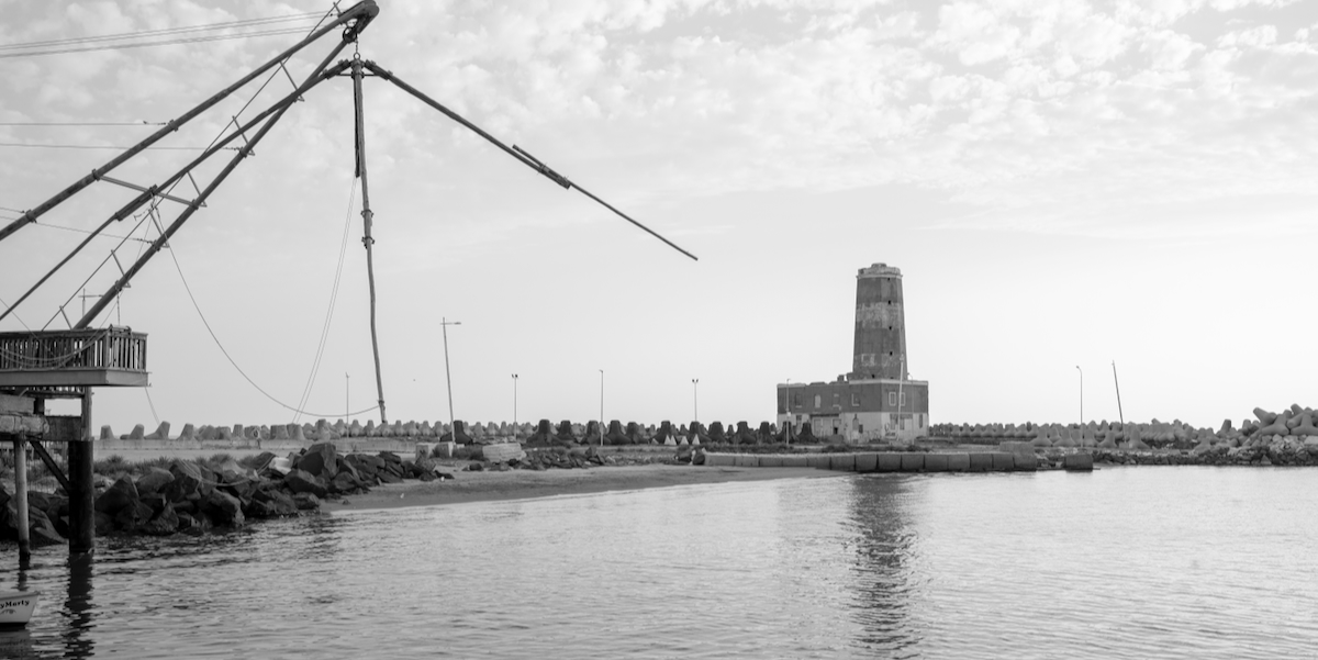 «Dove il Tevere s'insala»: reportage fotografico sul porto croceristico ...